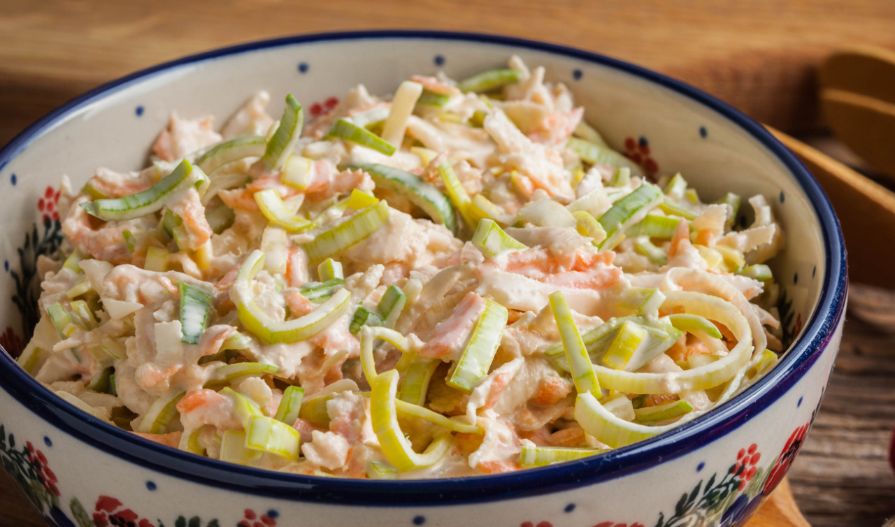 Najłatwiejsza surówka z pora. 5 minut pracy, 3 składniki i delikatny ...