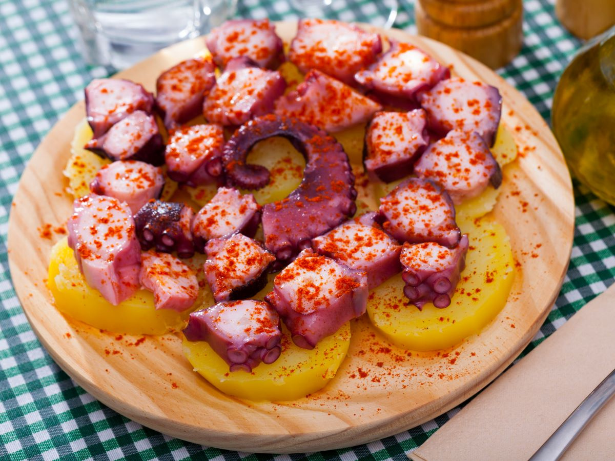 Pulpo a la gallega – ośmiornica po galicyjsku - przepis - Mojegotowanie.pl
