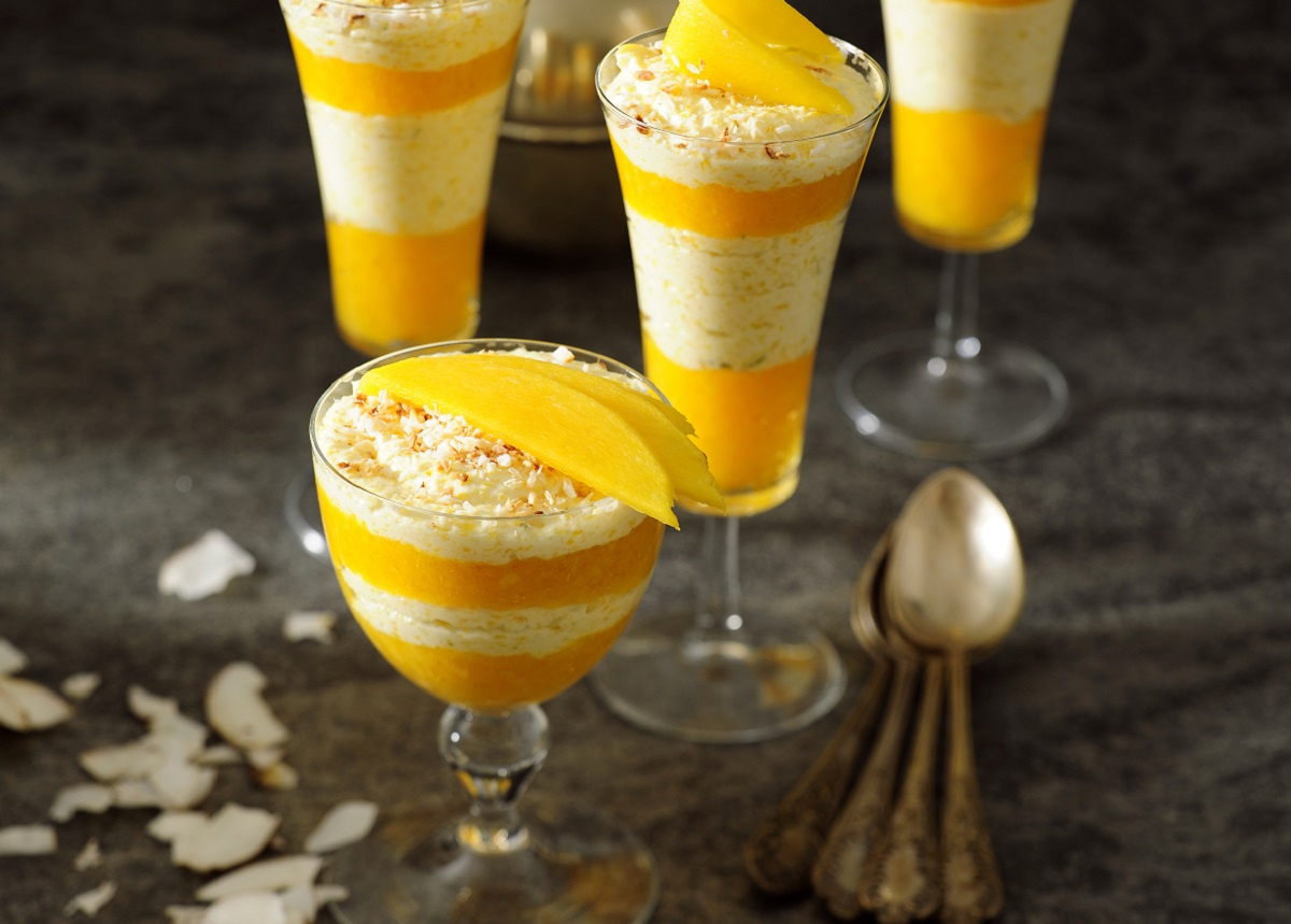 Mus kokosowy z mango - przepis - Mojegotowanie.pl