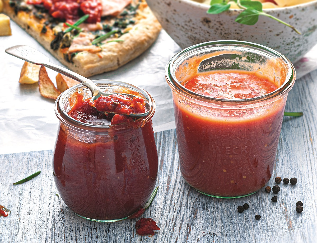 Sos do pizzy - przepis - Mojegotowanie.pl