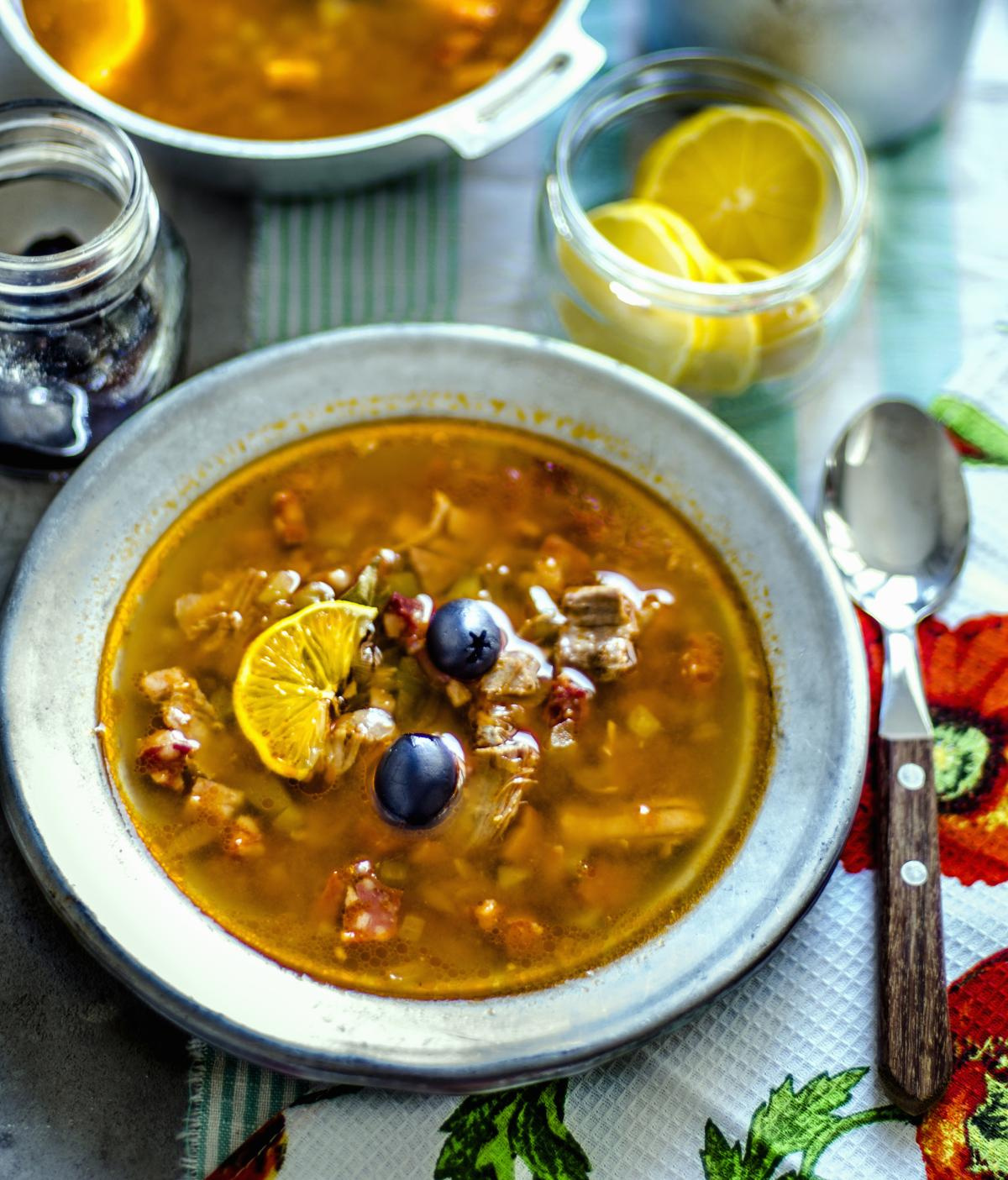 Soljanka - przepis - Mojegotowanie.pl