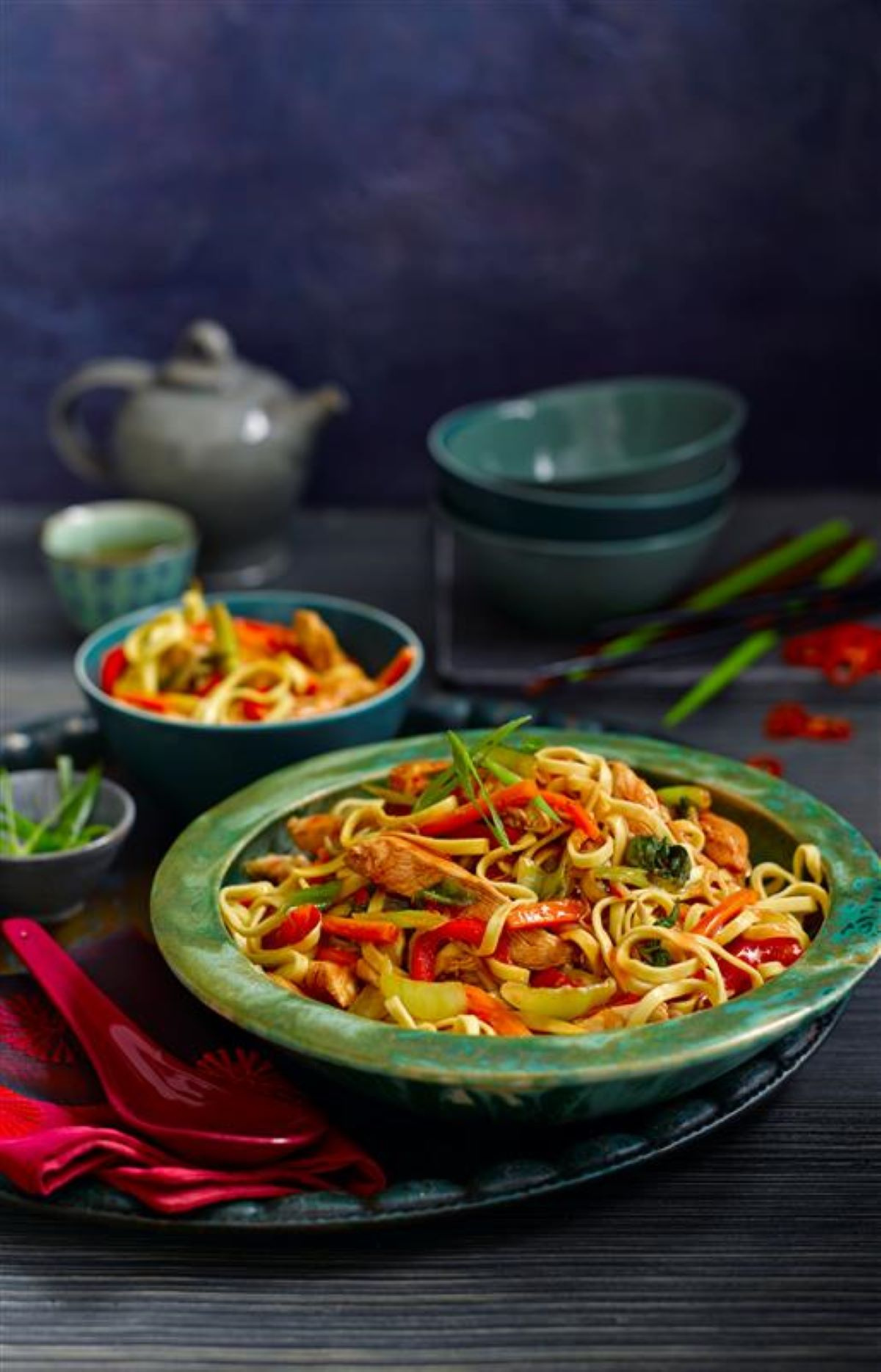 Makaron chow mein - przepis - Mojegotowanie.pl
