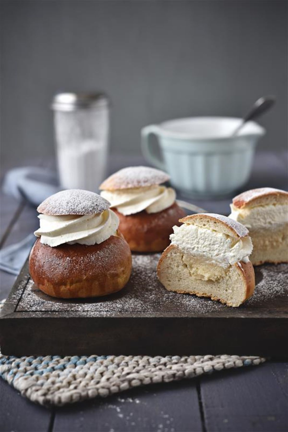 Semlor - przepis - Mojegotowanie.pl