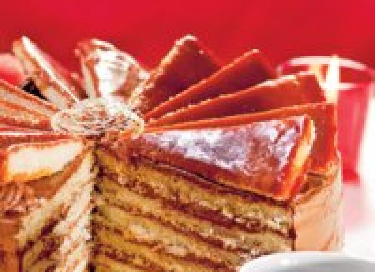 Tort dobosza - przepis - Mojegotowanie.pl