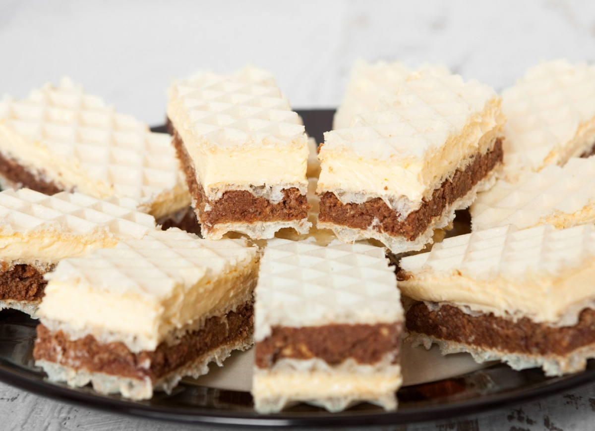 Wafle z kajmakiem zamieniłam na coś lepszego. Robię 2 proste masy i ...