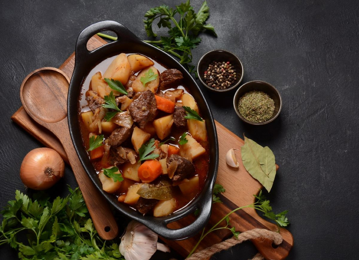 Irish stew - przepis - Mojegotowanie.pl