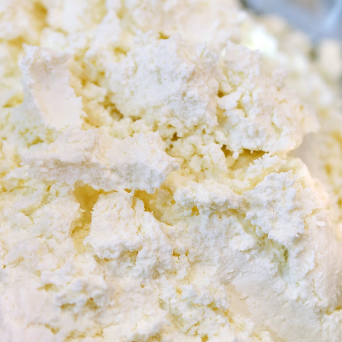 Domowy twaróg zrobicie w mgnieniu oka, dzięki 1 extra składnikowi ...