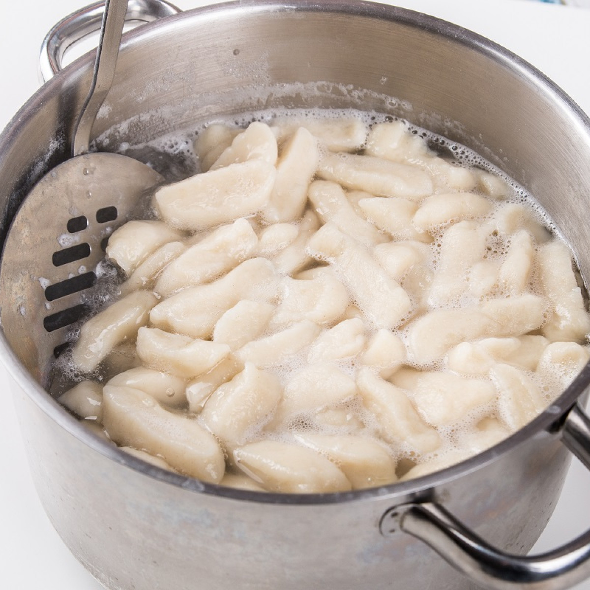 Do wody na kopytka dodajcie 1/2 szklanki tego płynu. Będą delikatne i ...