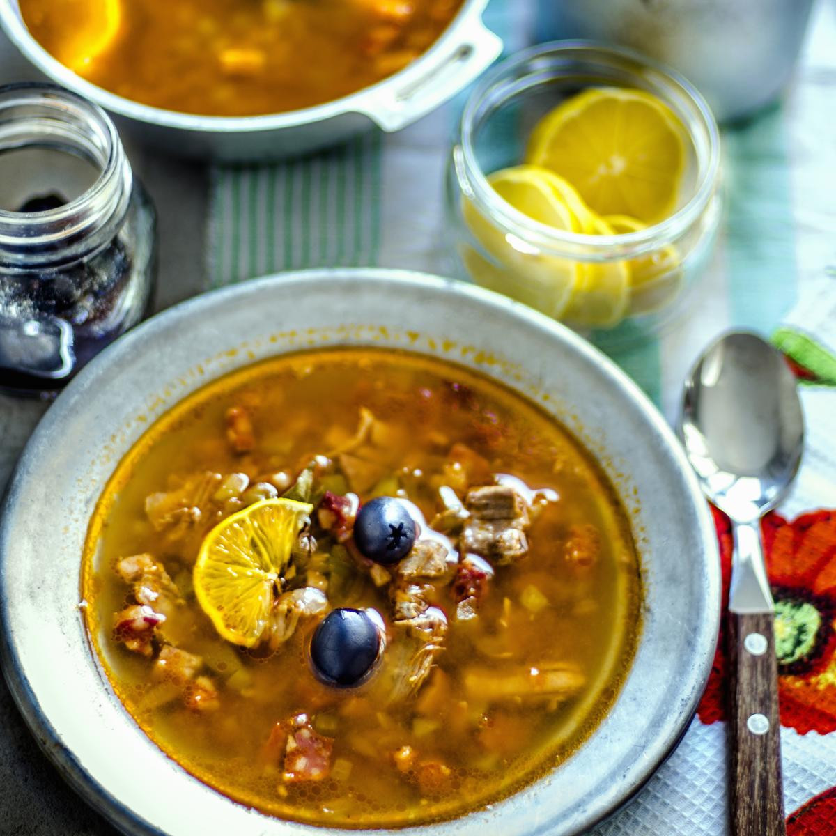 Soljanka - przepis - Mojegotowanie.pl