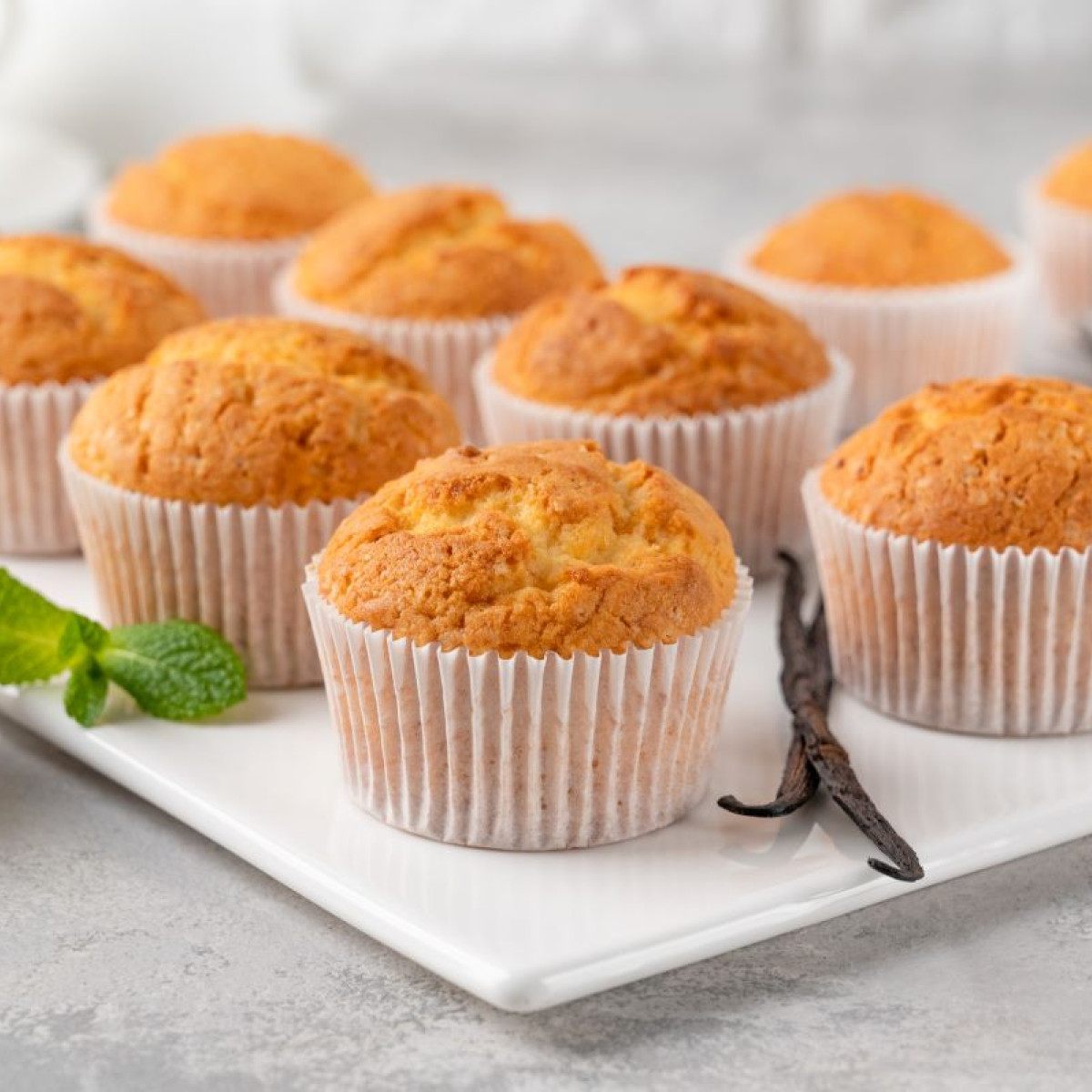 Muffinki z białą czekoladą - przepis - Mojegotowanie.pl