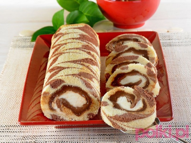 Rolada krówkowo-kakaowa - Przepis na Rolada krówkowo-kakaowa ...