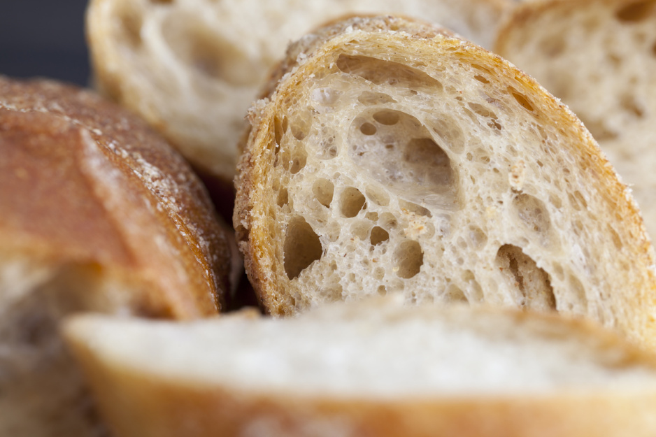 Dlaczego w chlebie pojawiają się dziury? Sprawdźcie, czy to oznaka ...