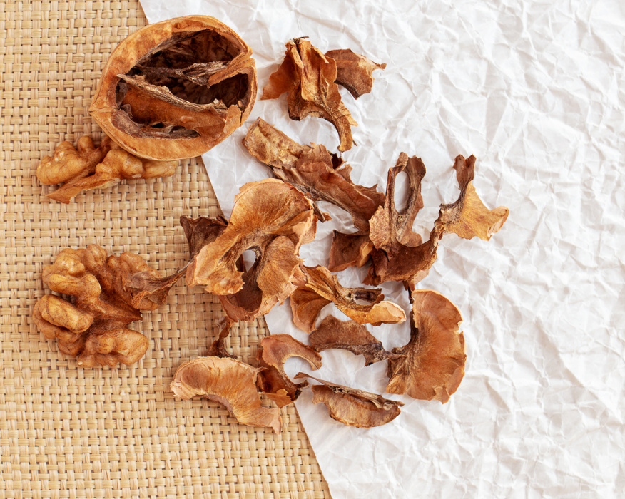 Napar z orzechów włoskich - napar z przegródek orzecha włoskiego ...