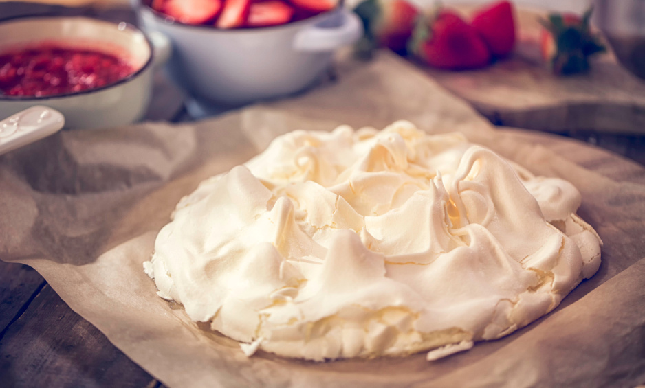 Jak uratować bezę? Skuteczne porady na bezę idealną - Mojegotowanie.pl