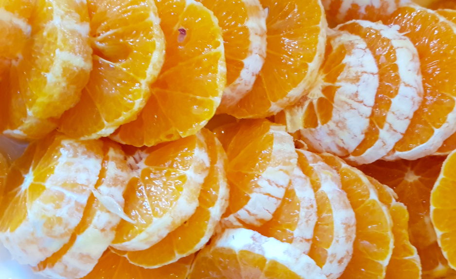 Biorę 10 mandarynek i mam deser w kilka minut. 1 przyprawa jest ...